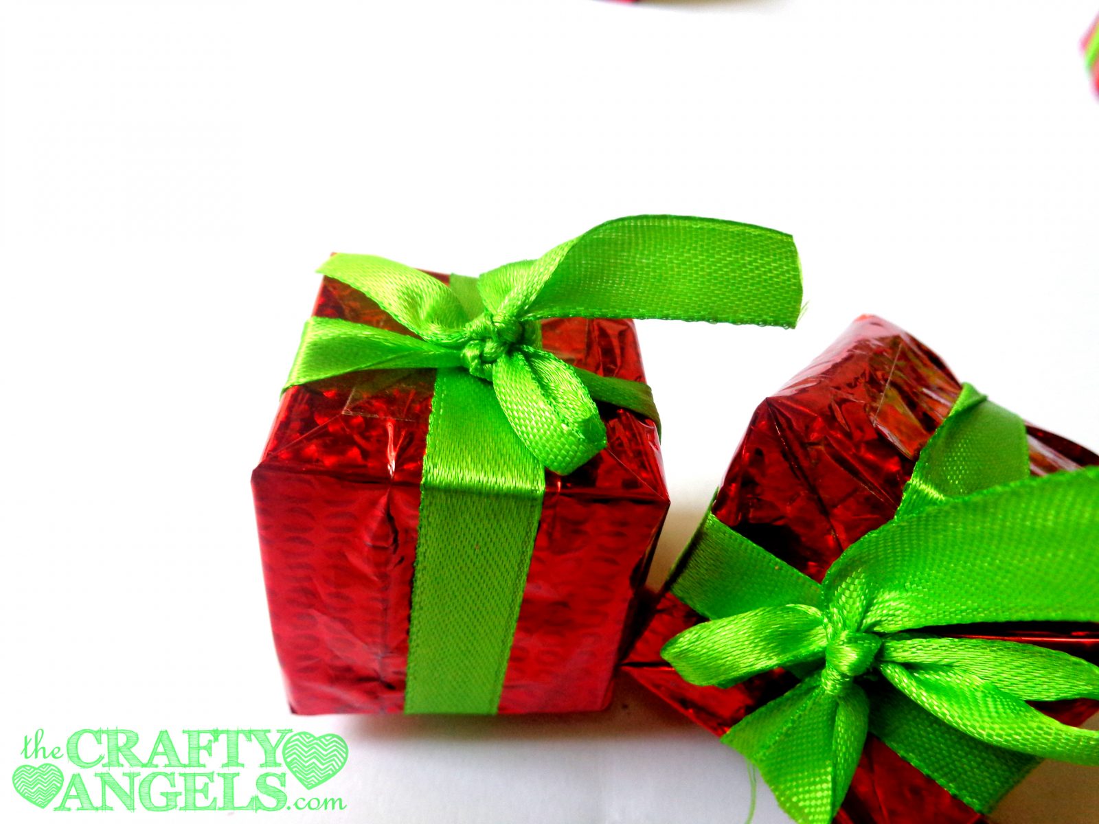 Christmas tree decoration : Mini Gift Box #19 » The Crafty Angels