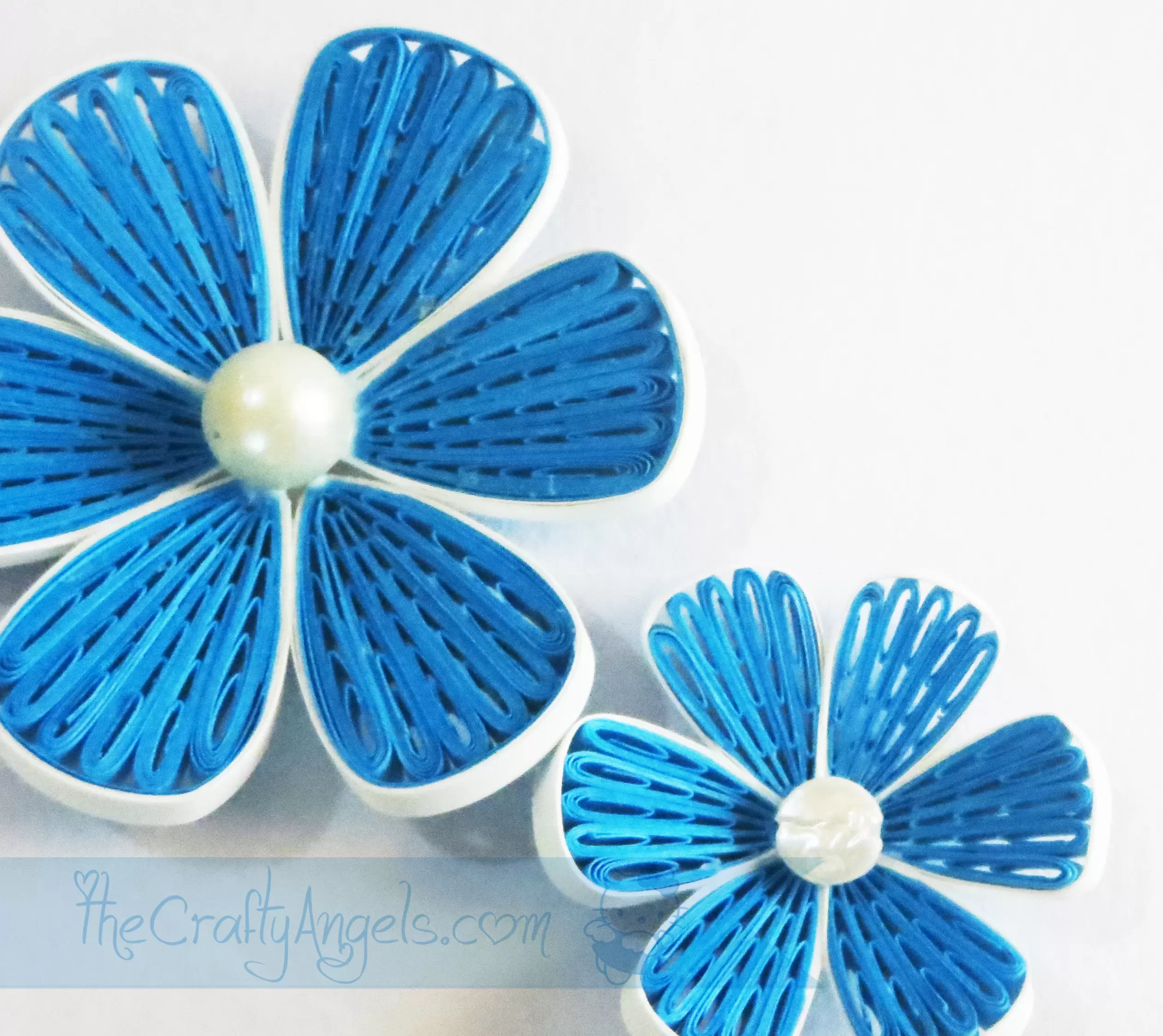 Quilling Comb Flower Tutorial with Video - The Crafty Angels