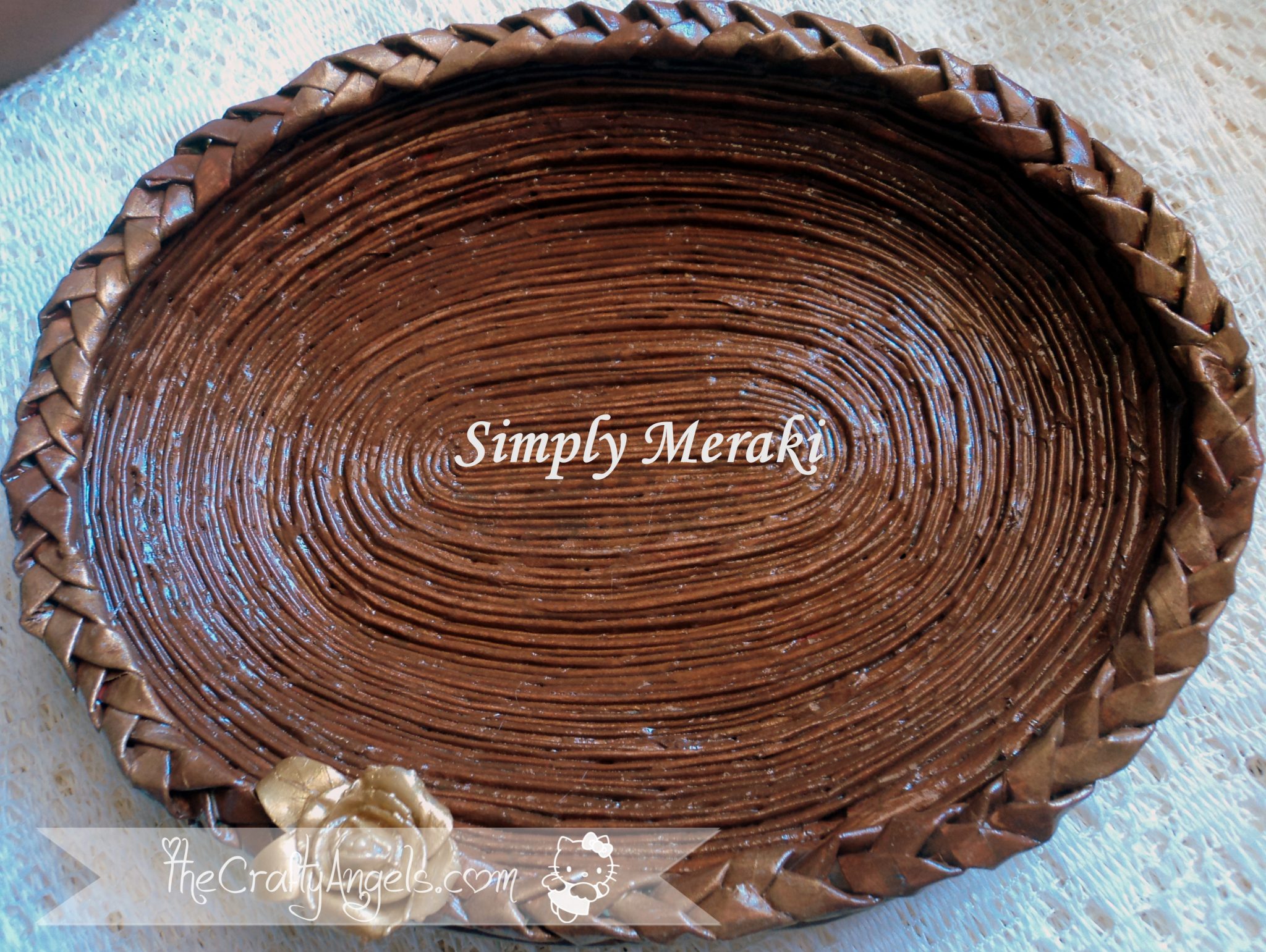 Newspaper Weaving Tray Tutorial » The Crafty Angels