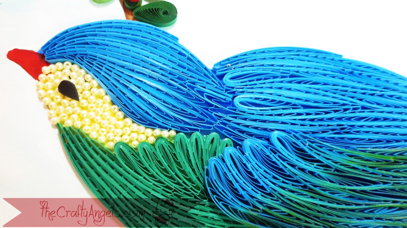 Quilling Combing technique : Quilled bird » The Crafty Angels