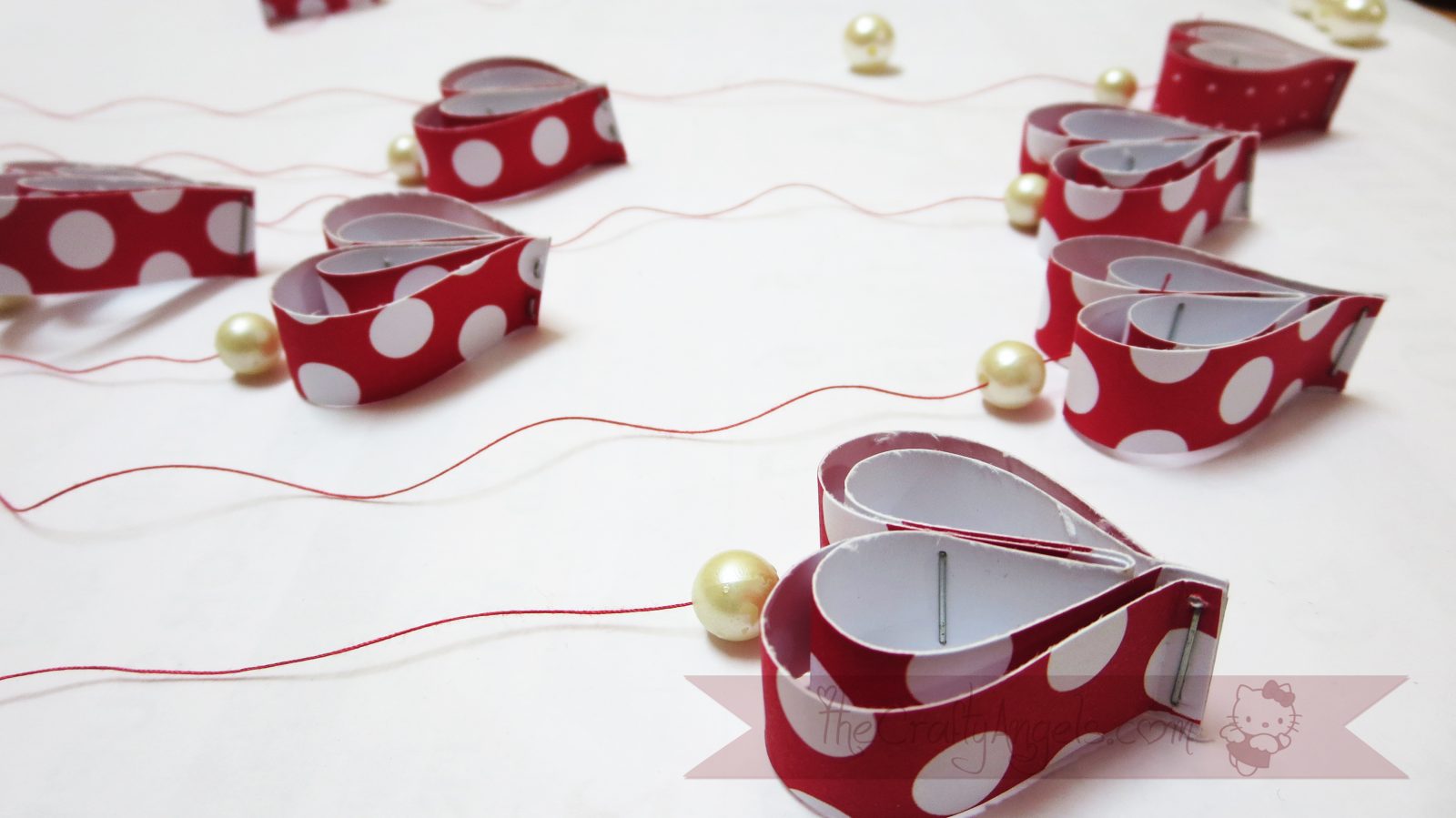 Valentines day Paper hearts tutorial, » The Crafty Angels