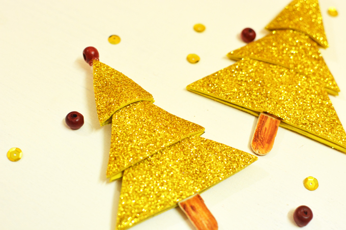 DIY Mini Christmas Tree Ornament » The Crafty Angels