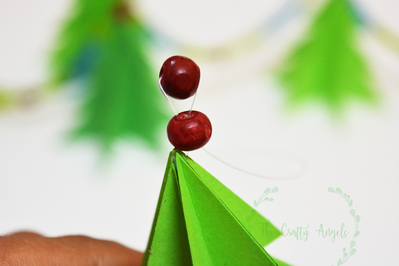 Paper Christmas Tree Garland Tutorial » The Crafty Angels