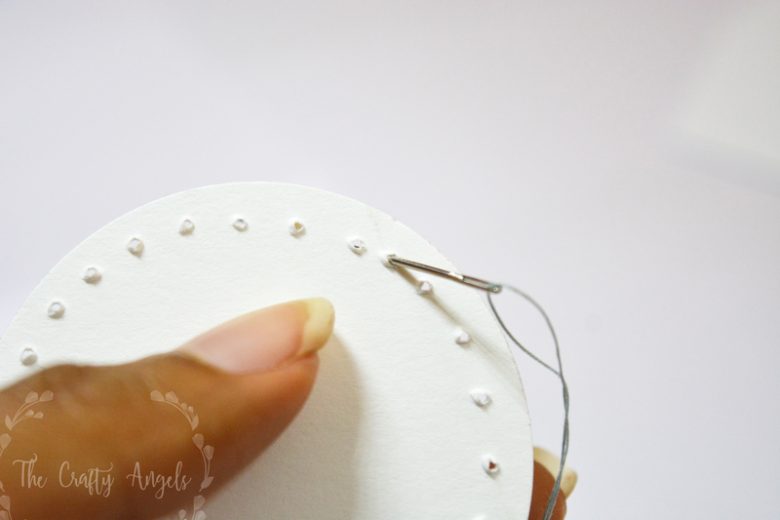 Lace edged Christmas tags tutorial » The Crafty Angels