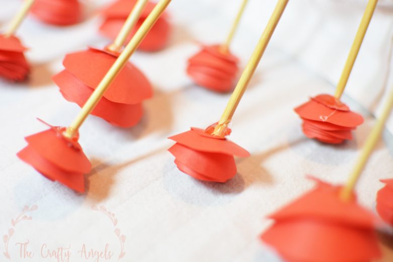 Swirl paper roses tutorial » The Crafty Angels