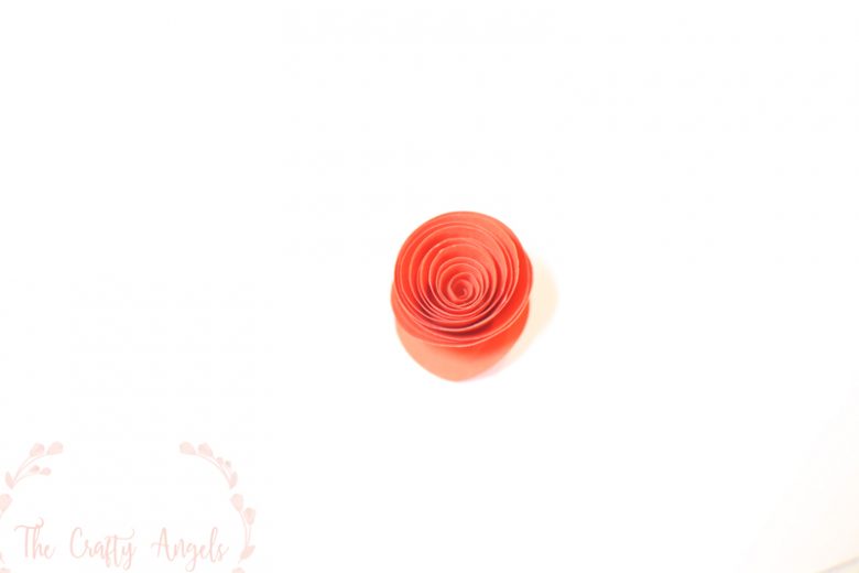 Swirl paper roses tutorial » The Crafty Angels