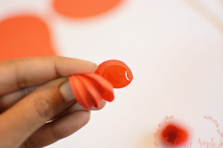 Swirl paper roses tutorial » The Crafty Angels